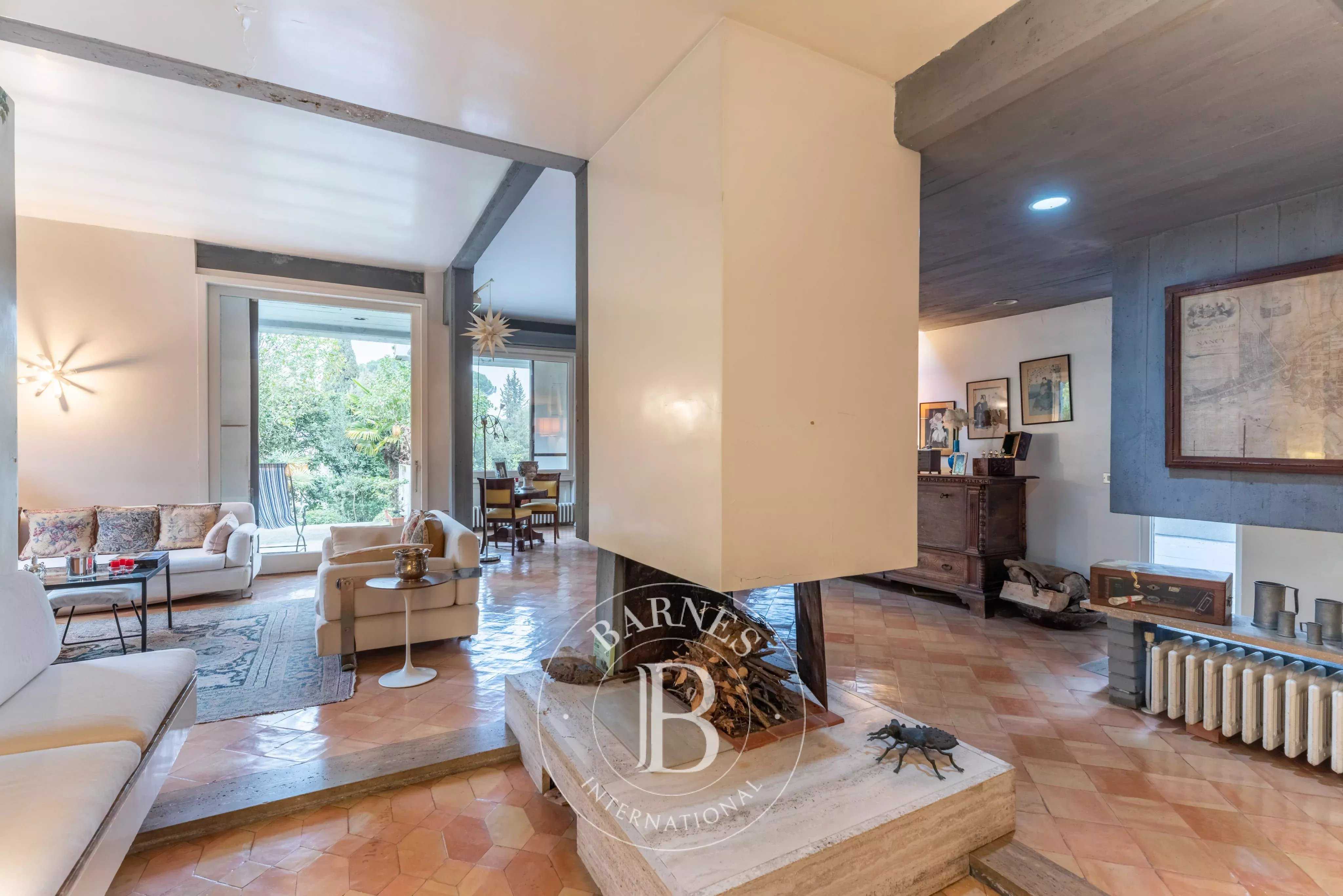 BARNES | Luxury Properties for sale - Roma, Italy