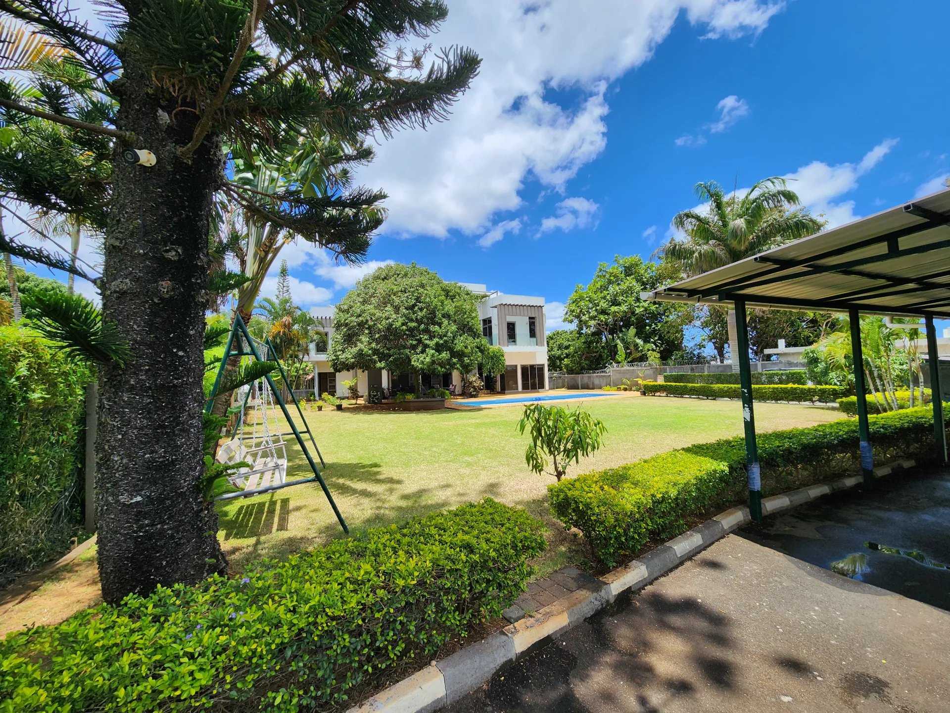 House to rent 4 Bedrooms 418 m2 Beau-Bassin CENTRE-EST (Moka et ...